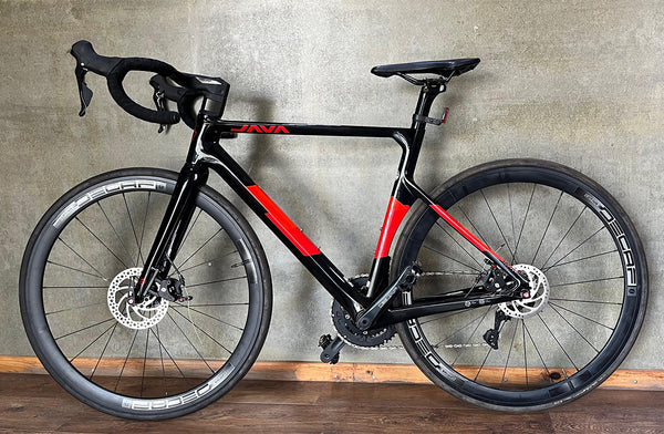 Java Vesuvio 15 Disc Road Bike Review | ChooseMyBicycle.com - CMB